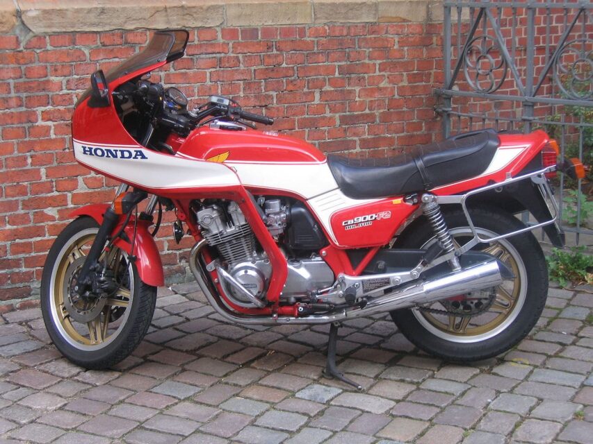 Regret and My First Motorcycle — the Honda CB900F Bol d'Or