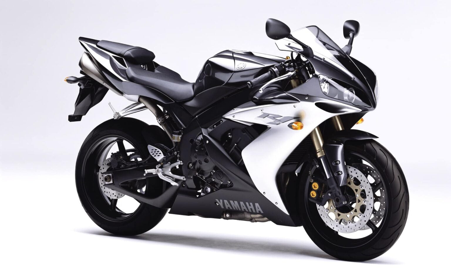 Yamaha R1: Our Complete Buyers Guide, 1998-today | Motofomo