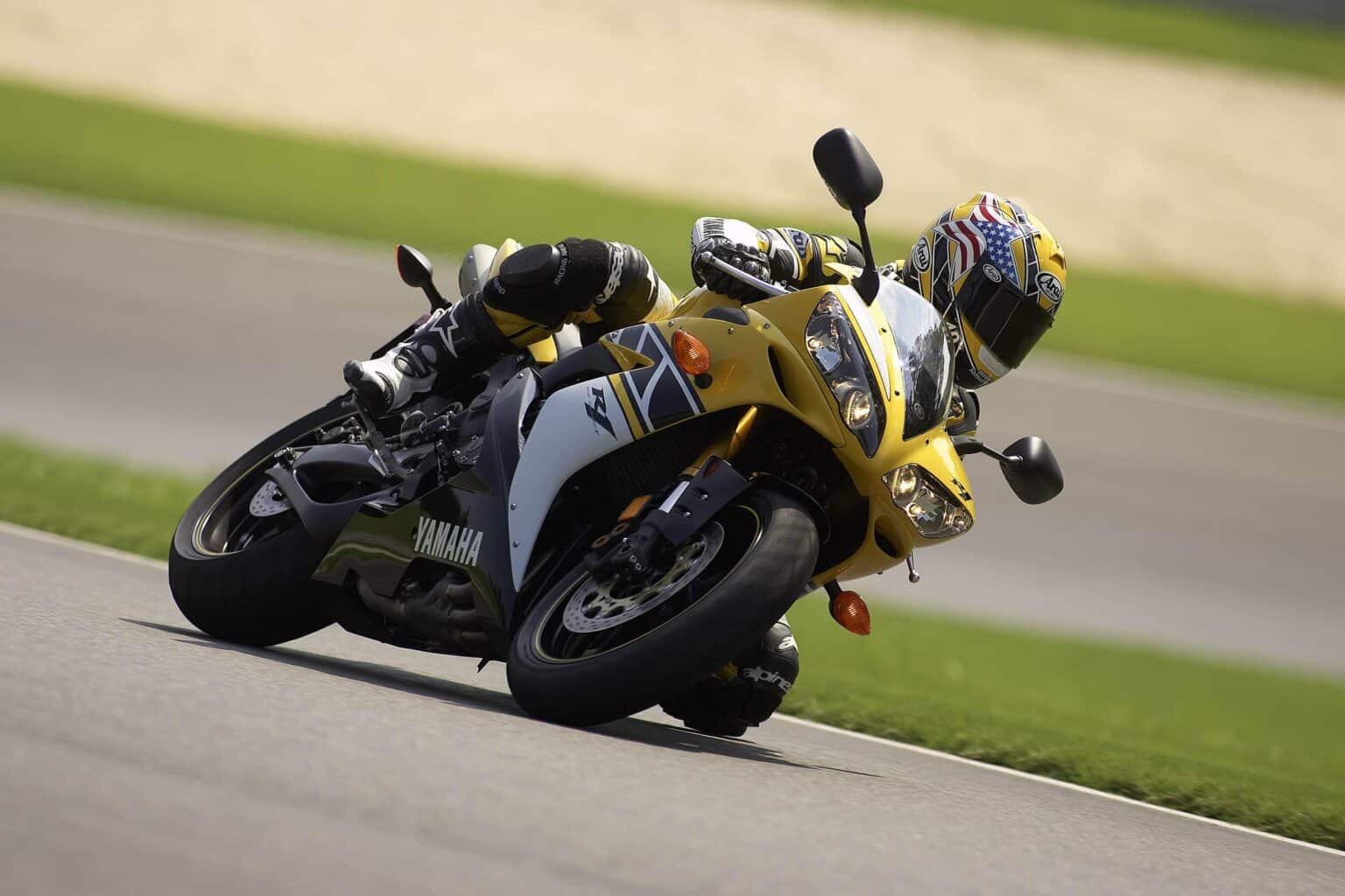 Yamaha R1: Our Complete Buyers Guide, 1998-today | Motofomo