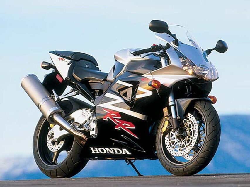 Honda FireBlade / Fireblade History and Buyer's Guide — "Total Control"