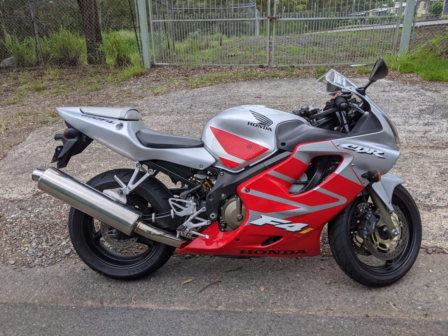 Buying a Honda CBR600F4i - A Complete Guide