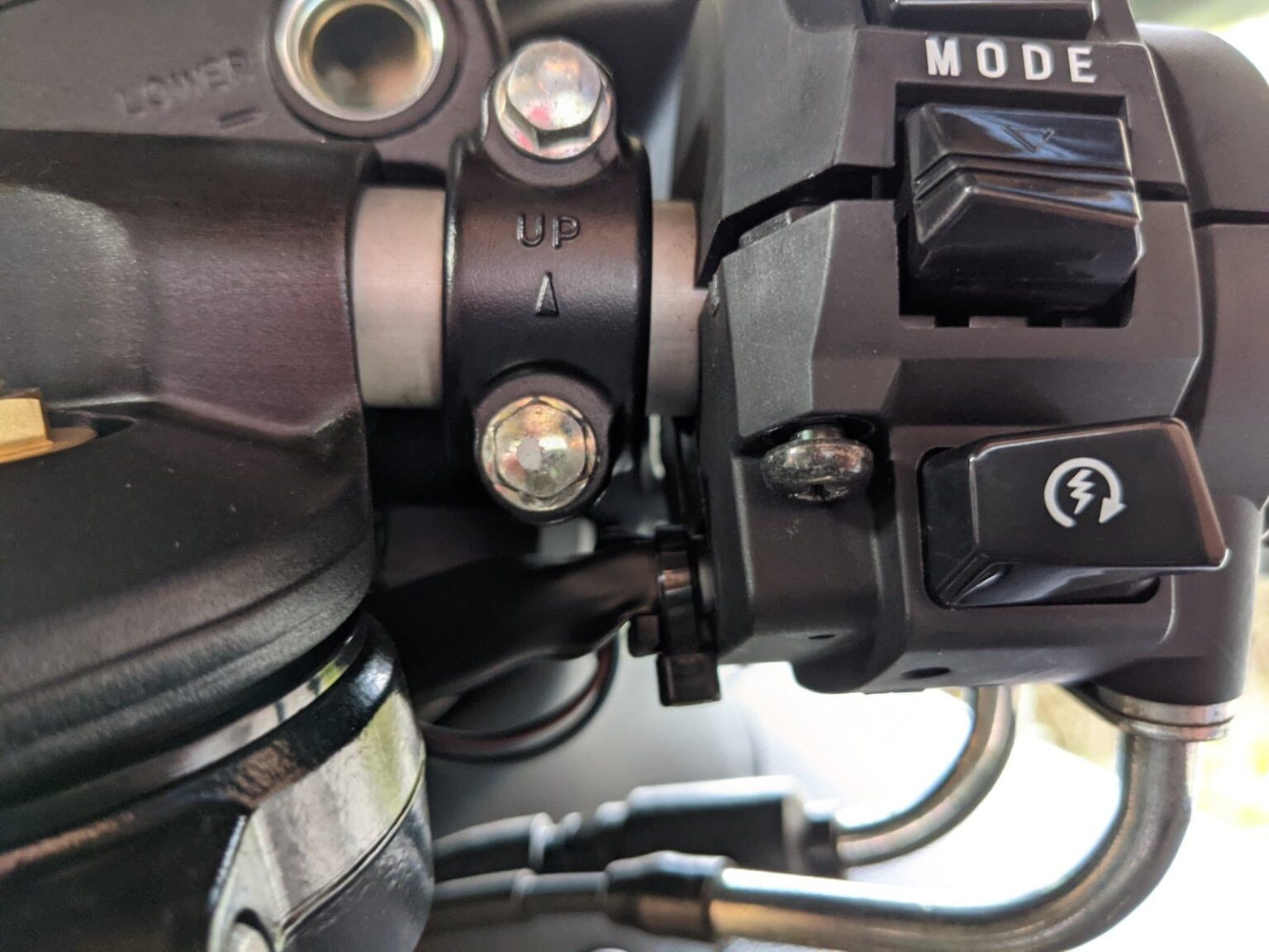 Suzuki Hayabusa HeliBars Quick Install Guide - Motofomo