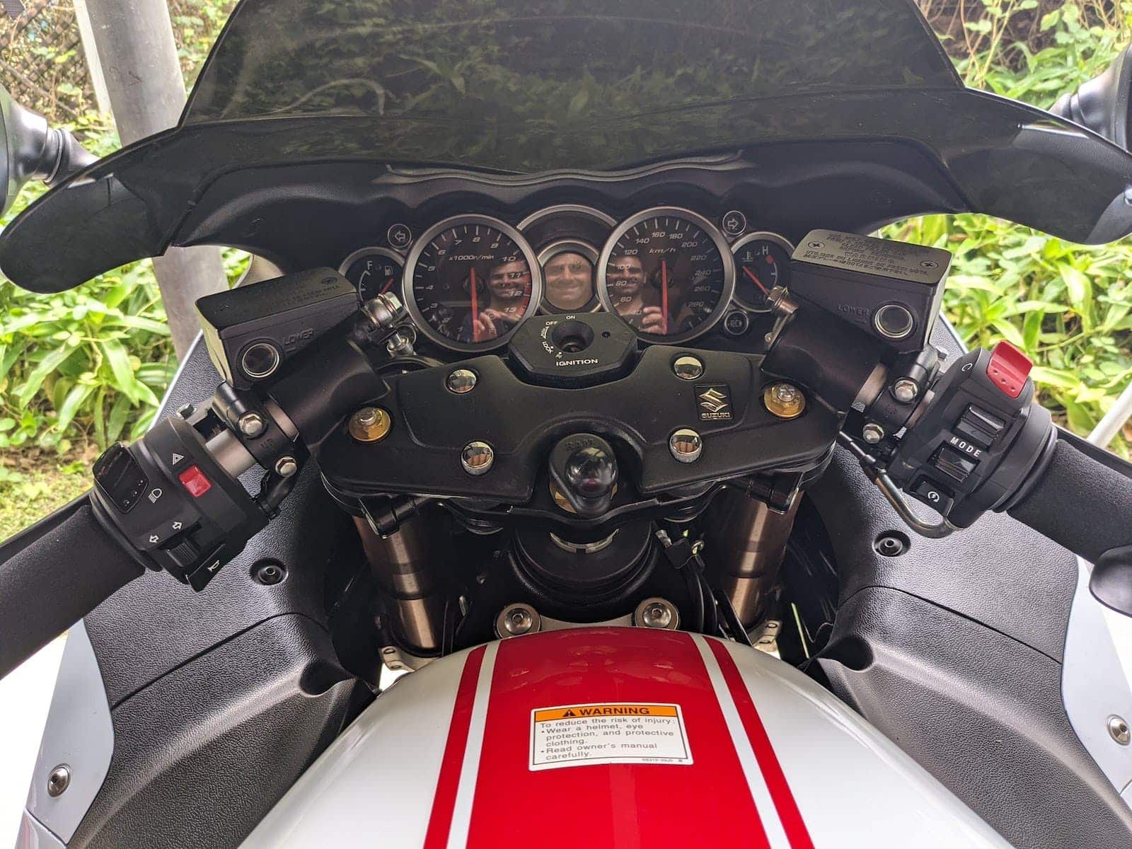 Suzuki Hayabusa HeliBars Quick Install Guide - Motofomo