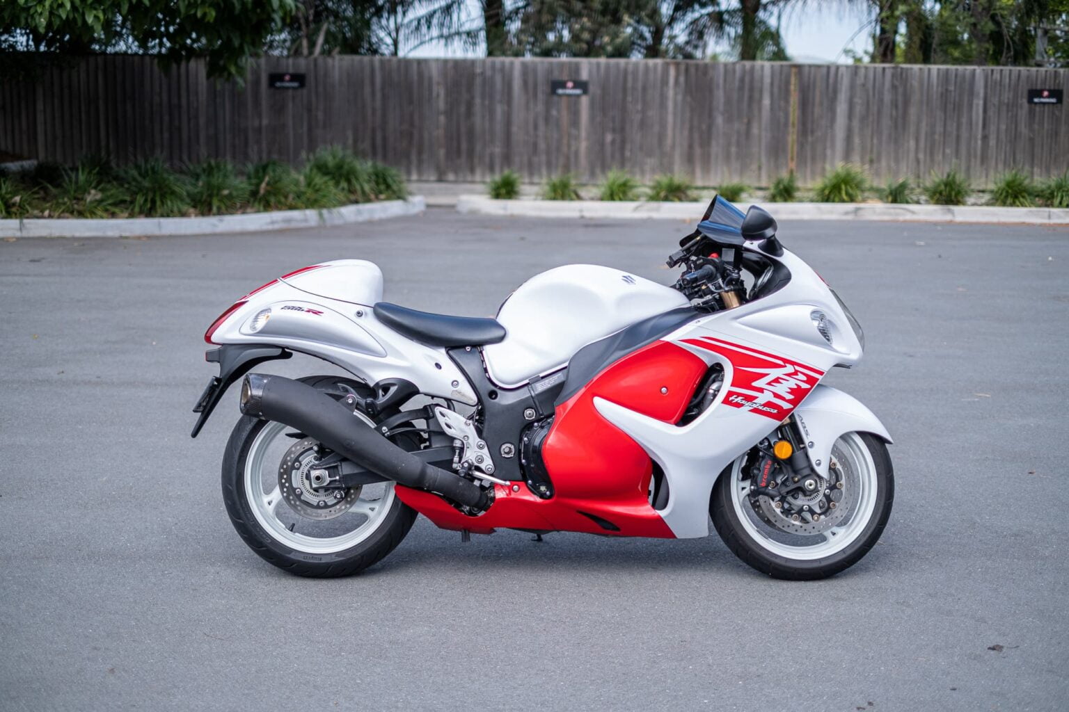 Suzuki Hayabusa Gen 2 Review — The Perfect Drug
