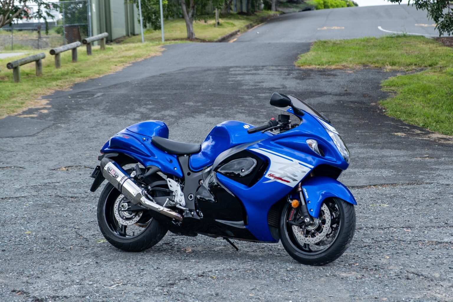 Suzuki RF900R (1994-1997) — Get One If You Can