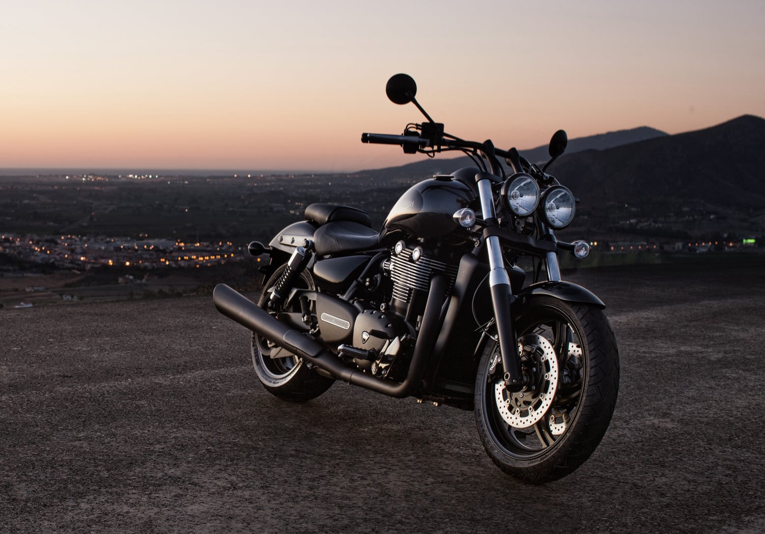 Triumph Thunderbird (1995-2018) — History / Buyers Guide