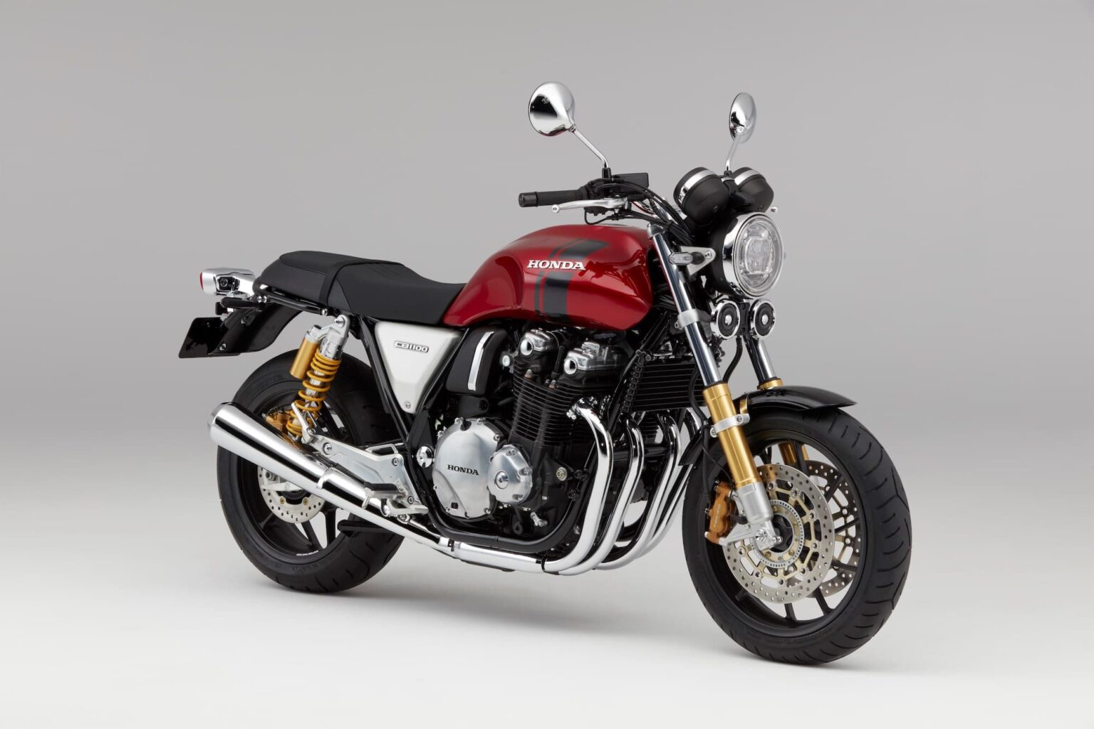 The Honda CB1100 Has a Place in Our Hearts | Motofomo