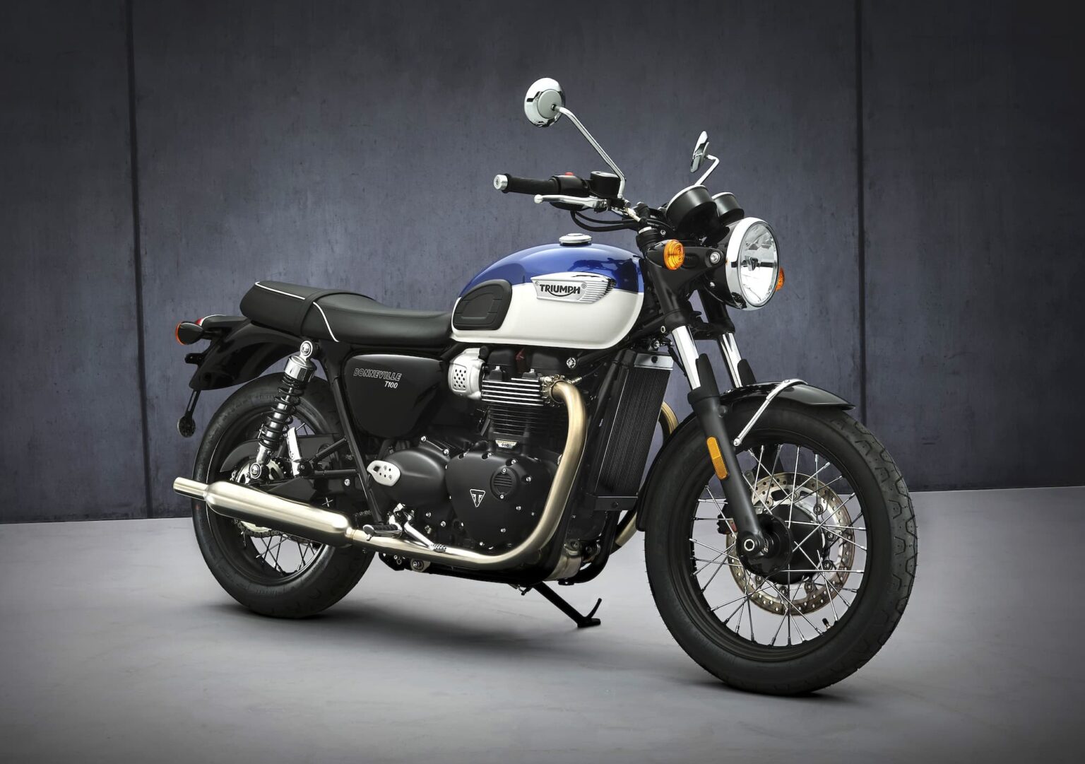 Triumph 1200 Modern Classics Complete Guide [2023]
