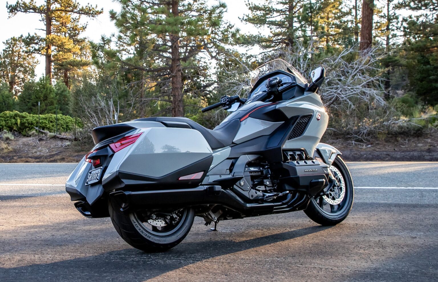 In Praise of Grey / Silver Motorcycles (and cars)