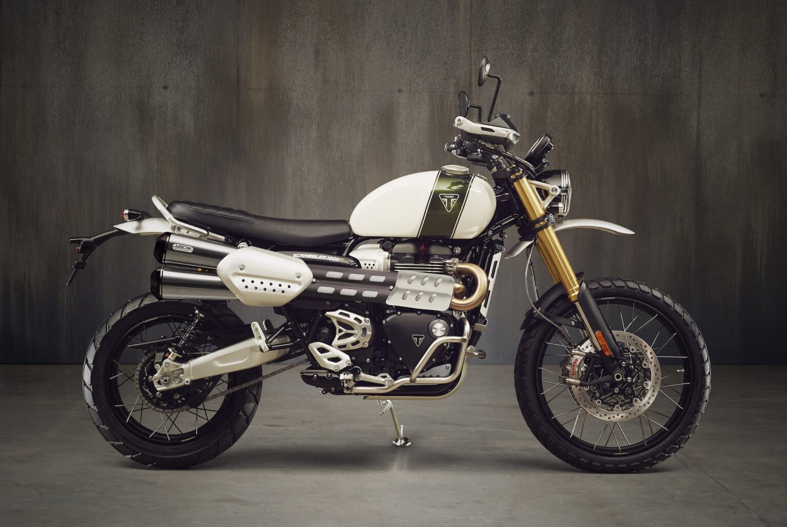 Triumph 1200 Modern Classics Complete Guide [2024]