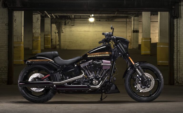 Harley-Davidson Breakout — A Complete Buyer's Guide