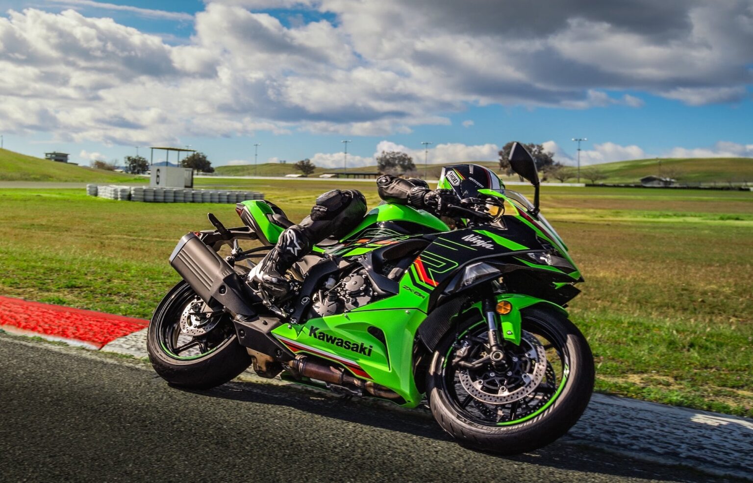 Kawasaki Ninja ZX-6R (600 / 636) — A Complete History