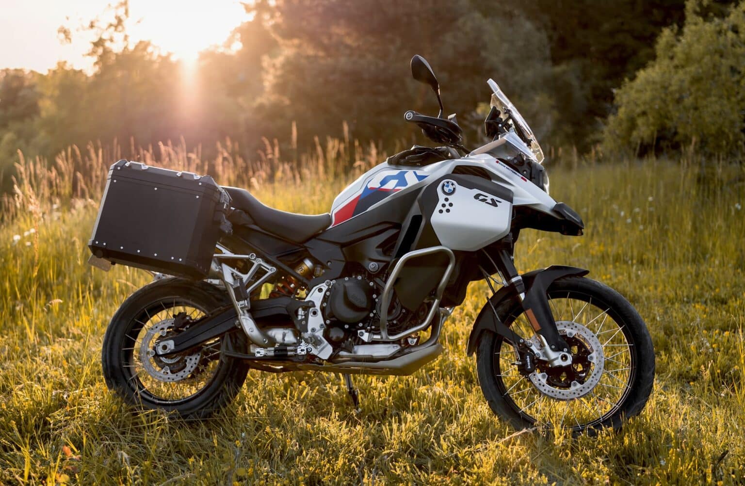 All the Middleweight Adventure Motorcycles [2023] - Motofomo