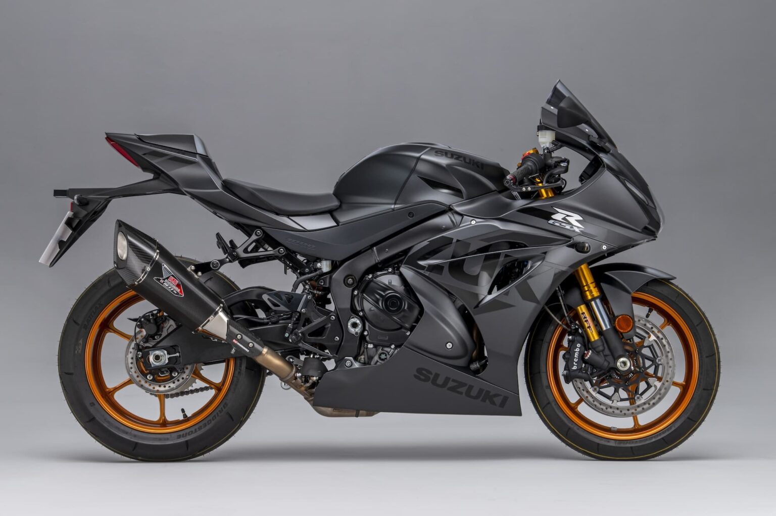 Riding the Suzuki GSX-R1000R — The Insanity - Motofomo