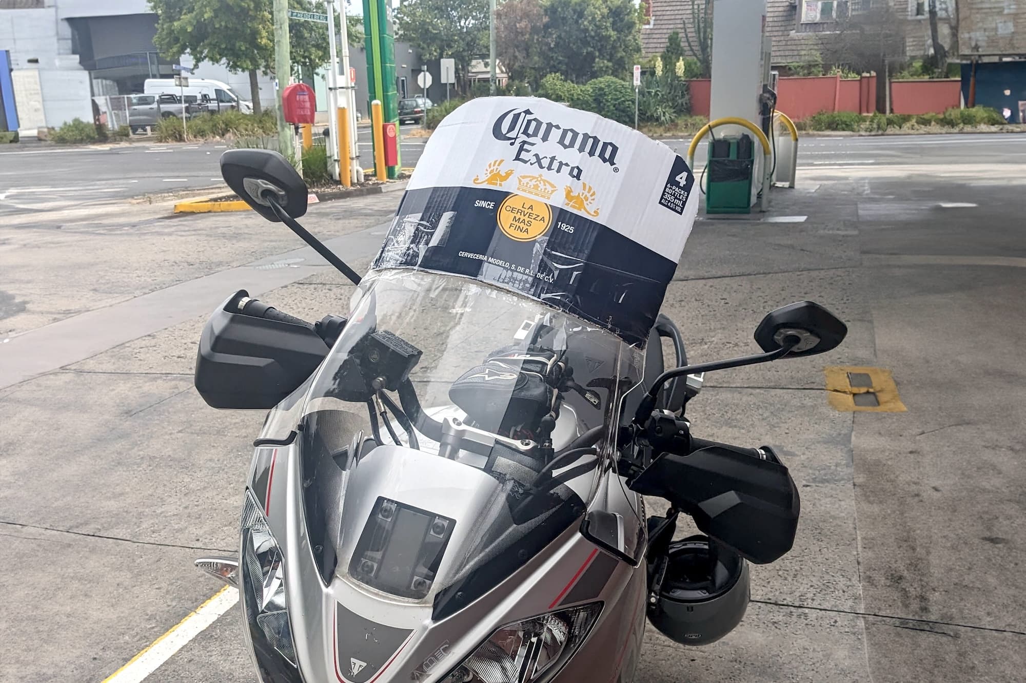 DIY Idea — Prototype a Motorcycle Windscreen with Cardboard